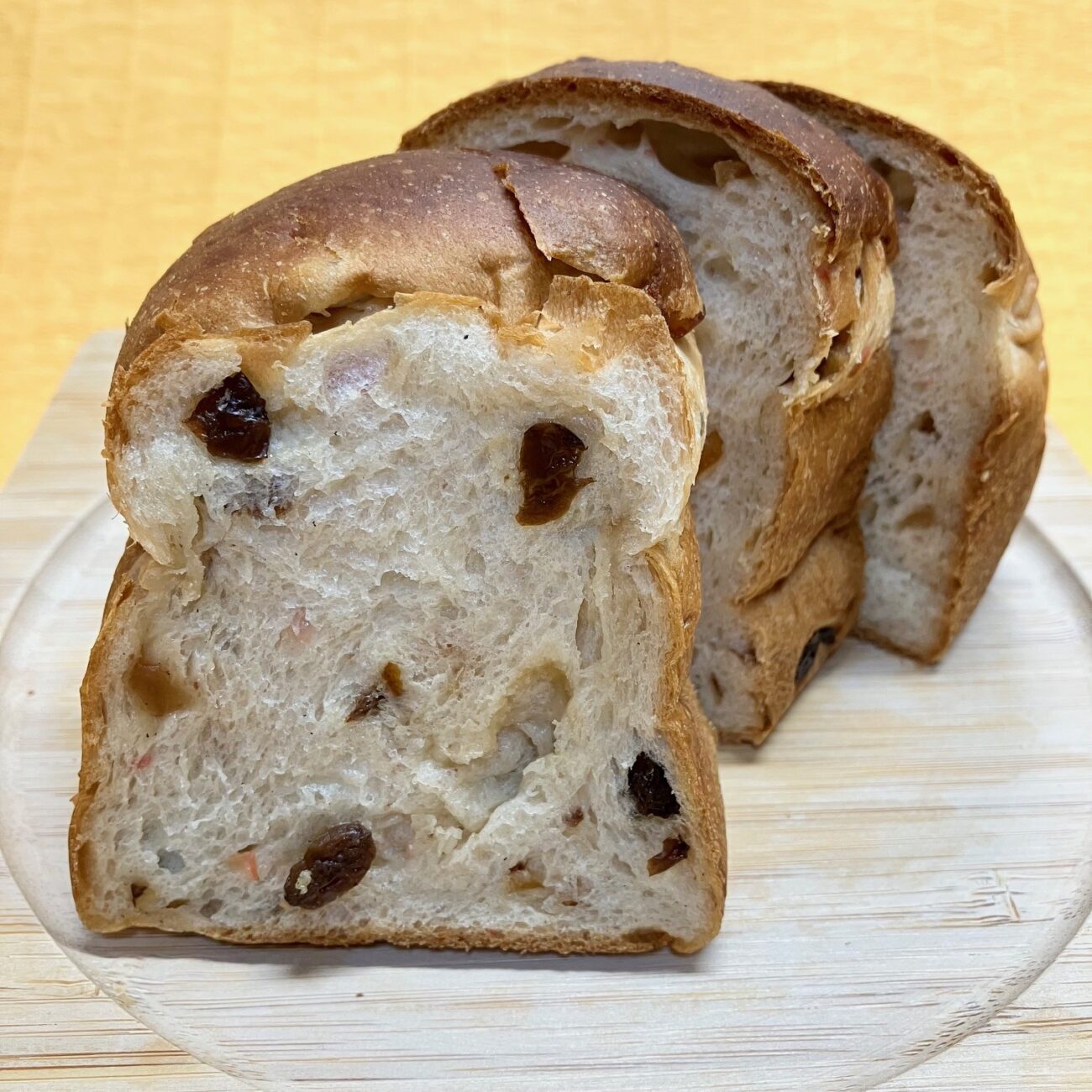 米粉フルーツブリオッシュ食ぱん | 神戸・阪神間のベーカリーで見つけたおすすめのパン | ワンダフルコウベweb